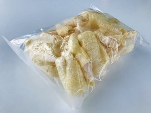 Chicharon (180g per pack) (sold per pack) 菲式油炸猪皮 The Narra Frozen ...
